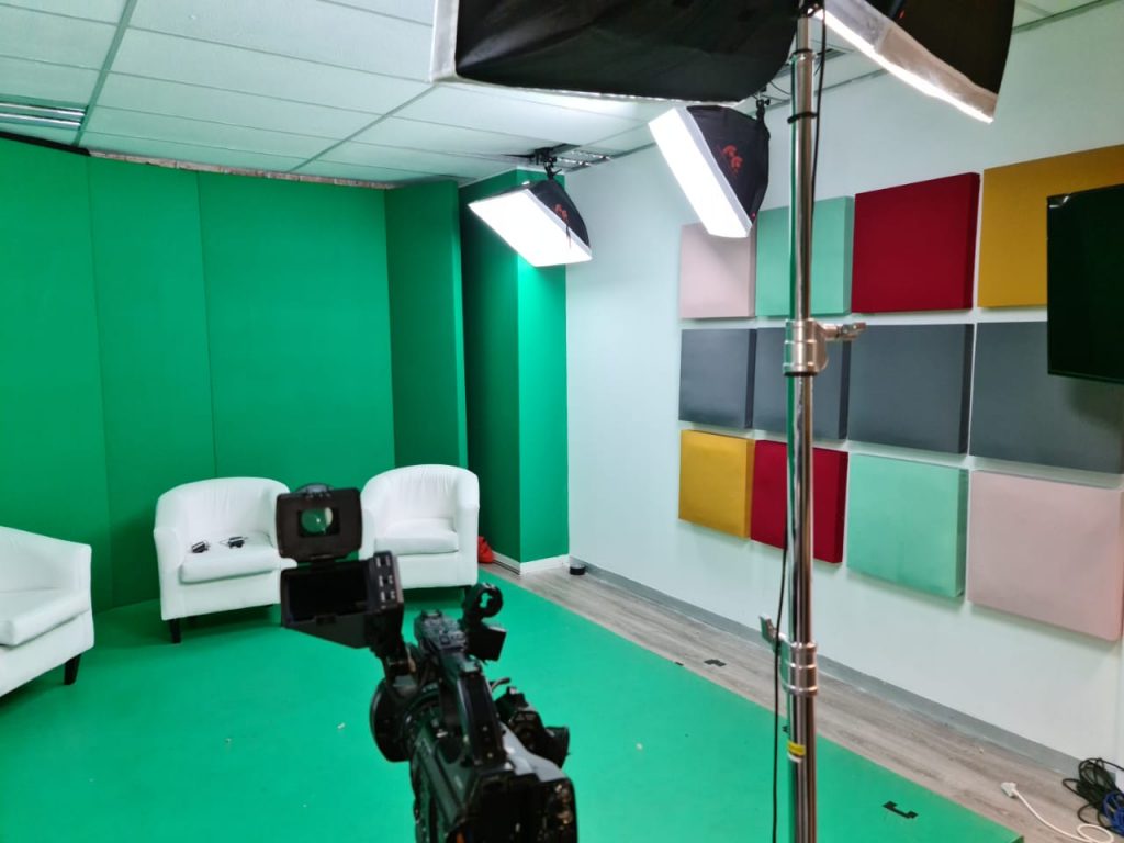 Green Screen Acoustic Panels Standalone (2400x640mm) – Alpha Audio ...